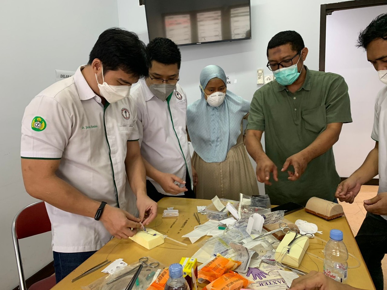 BOSS I (Basic Orthopaedic Surgical Skill) 2022 Departemen Ortopedi dan ...